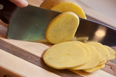 How to Remove Splinters Under Your Fingernail? | New Health Advisor