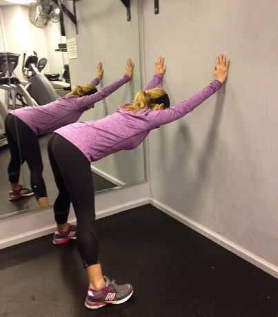 10 Easy Ways to Stretch Your Latissimus Dorsi | New Health Advisor