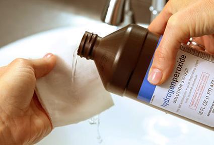 3 Ways to Use Hydrogen Peroxide on Skin | New Health Advisor