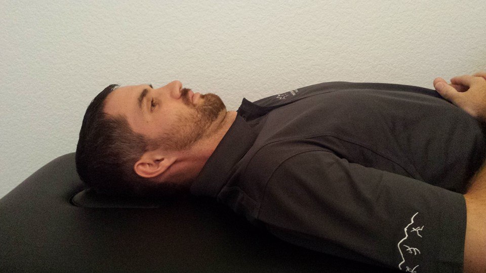 How to Fix a Neck Out of Alignment | New Health Advisor