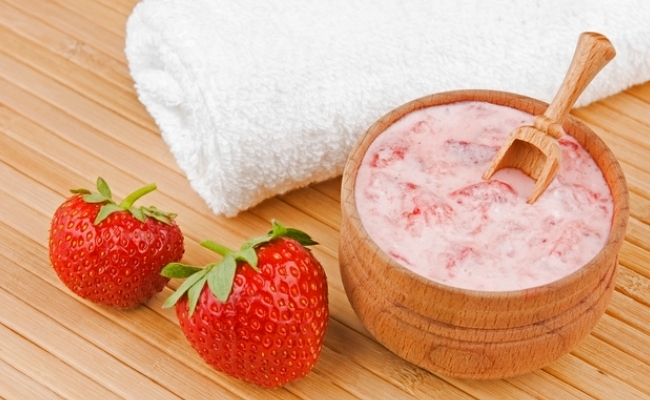 Yogurt for Better Face Skin: 10 Benefits and 3 Mask Recipes | New ...