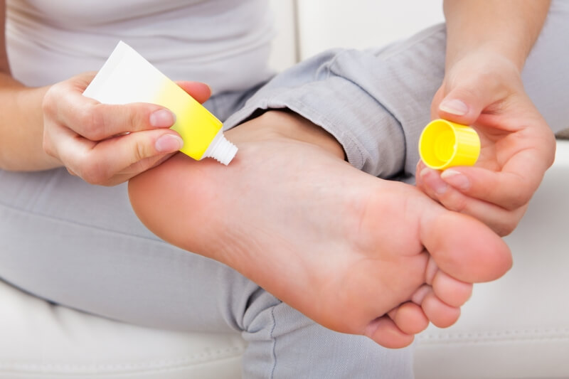 How to Clean Your Feet and Keep Them Healthy | New Health Advisor