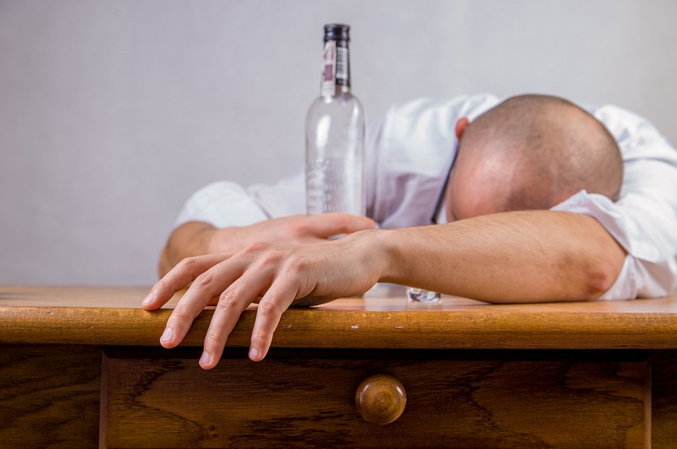 Why Do You Feel Hungover When You Don't Drink? | New Health Advisor